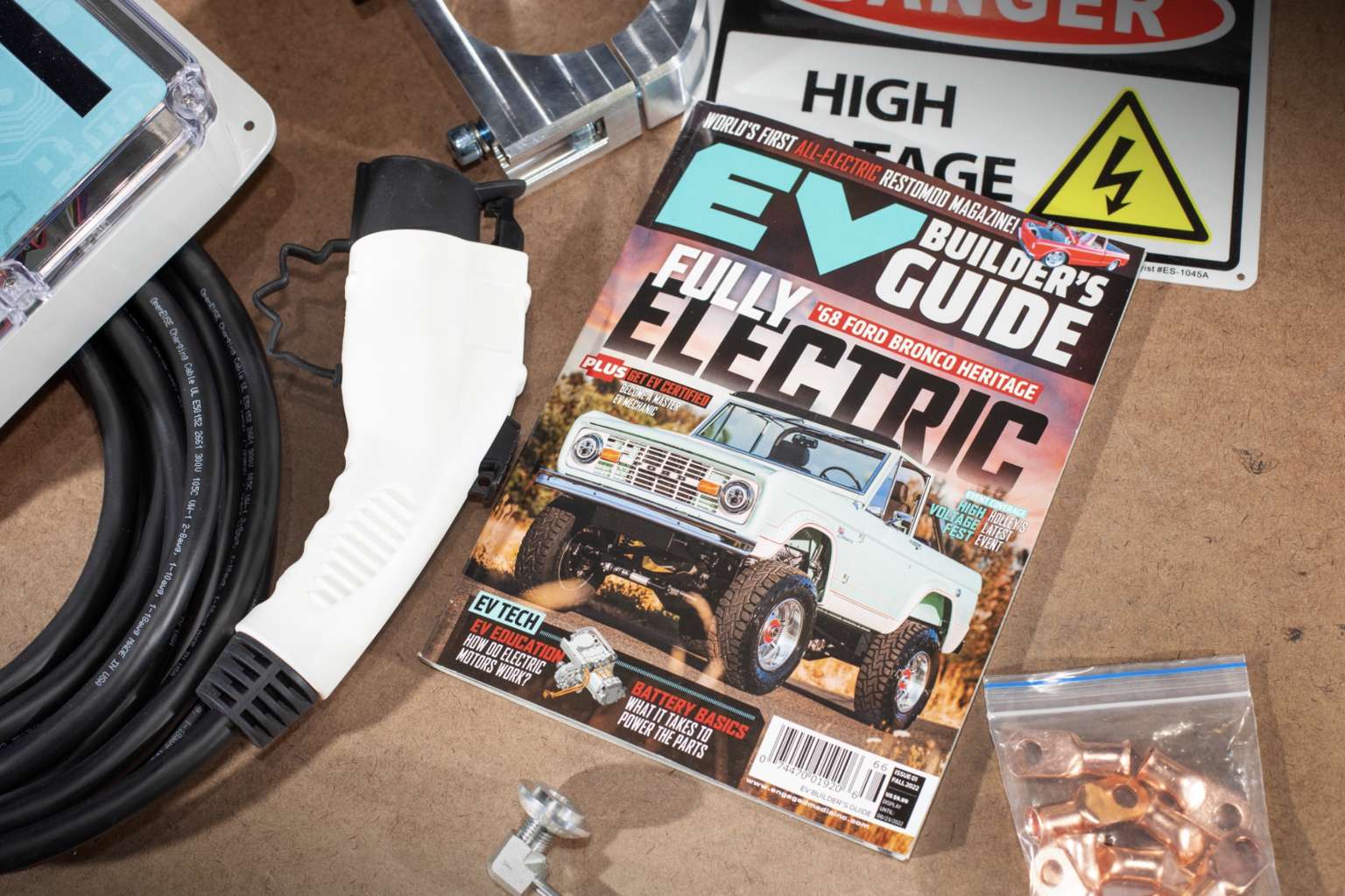 Unveiling the Tesla-Powered Range Rover Classic Electric Conversion ...